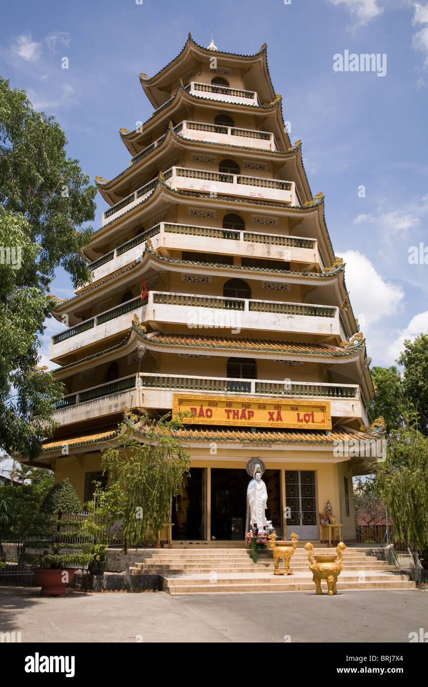 Giac Lam Pagoda in Ho Chi Min City, Vietnam, A statue of Quan Am stands ...