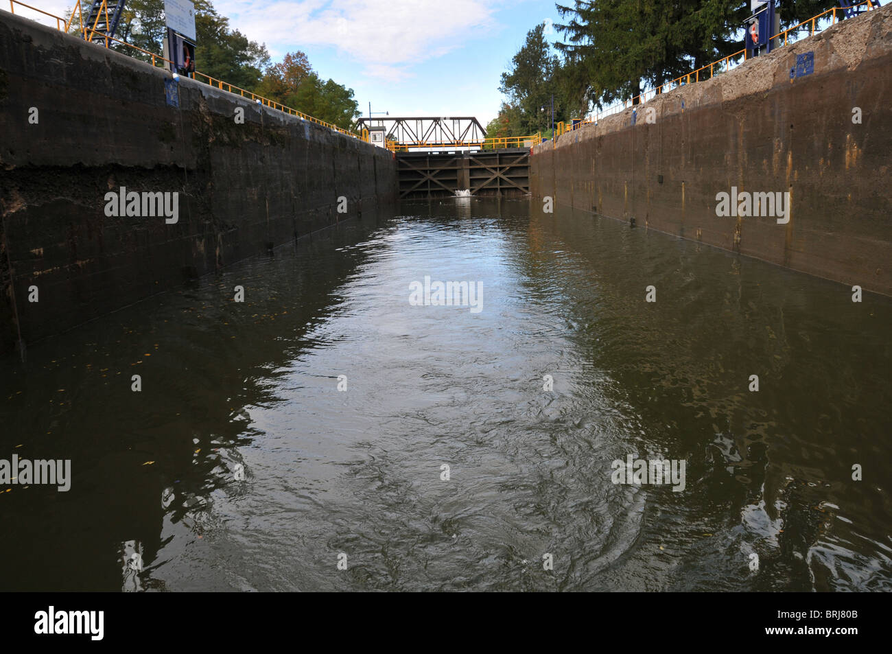 Erie Canal lock Stock Photo - Alamy