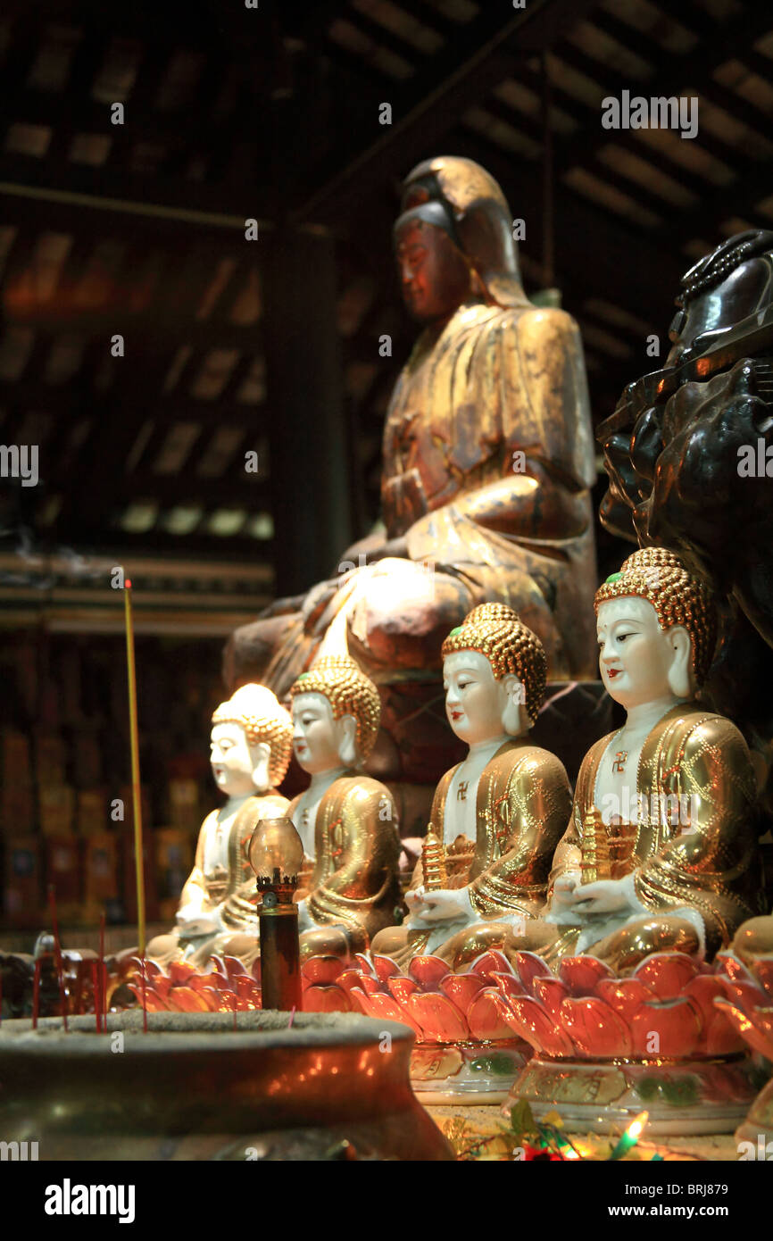 Giac Lam Pagoda in Ho Chi Min City, Vietnam Stock Photo - Alamy