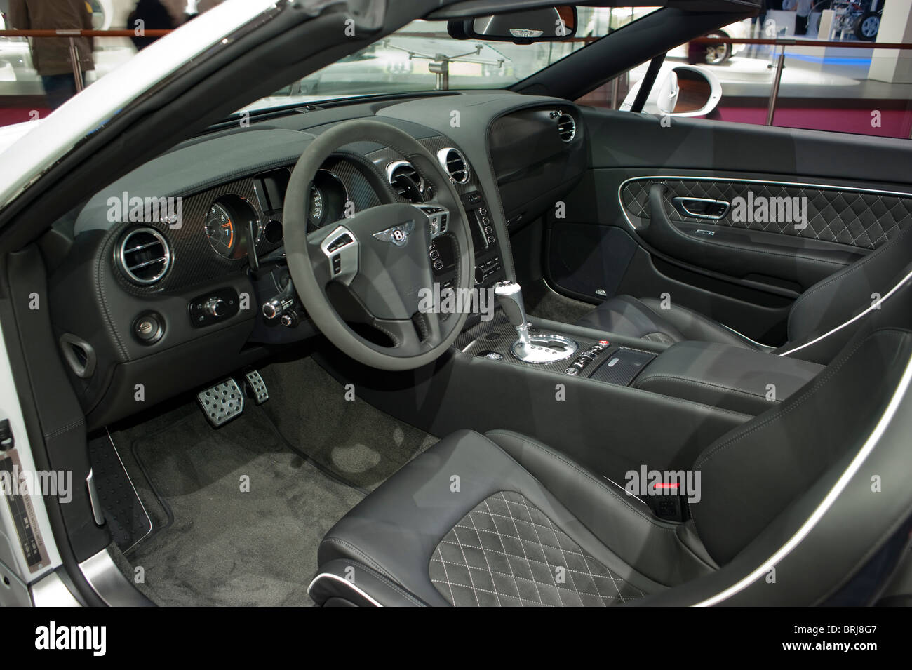 Bentley dashboard High Resolution Stock Photography and Images - Alamy