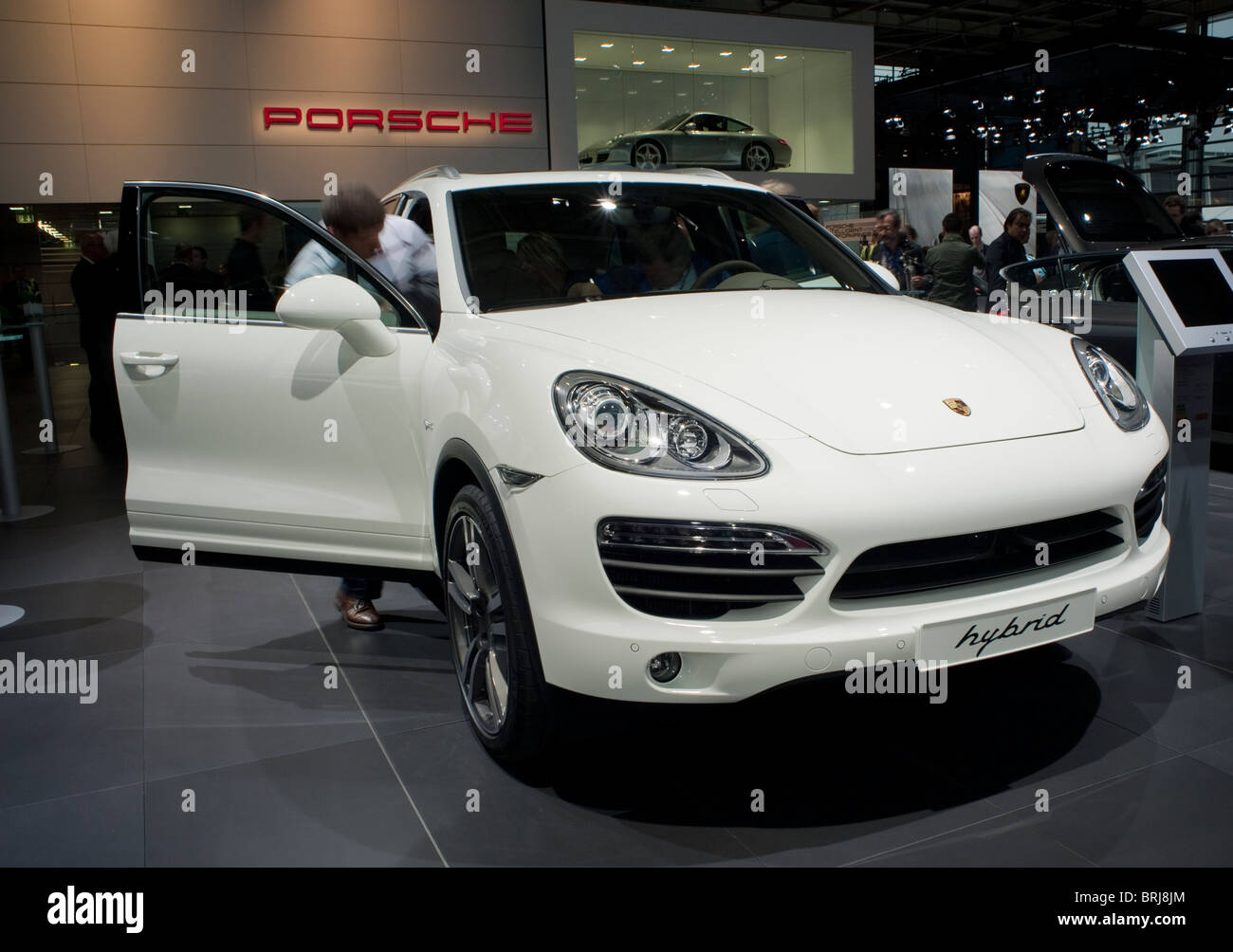 Front engine car cars hi-res stock photography and images - Alamy