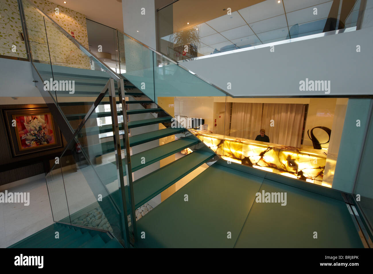 Contemporary hotel lobby hi-res stock photography and images - Alamy