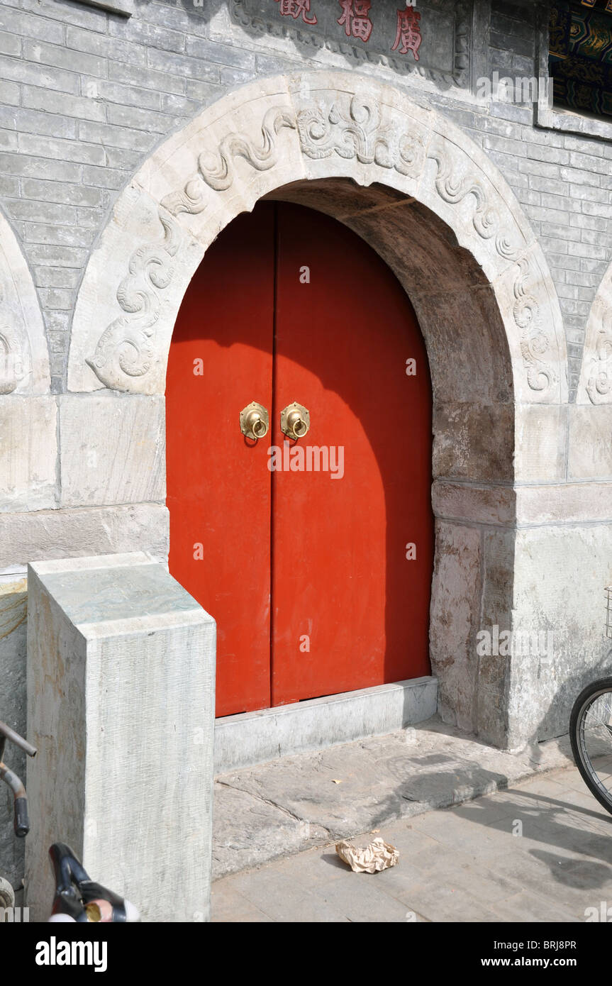 Beijing hutong hutongs door hi-res stock photography and images - Alamy