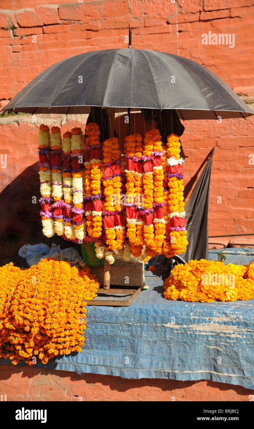 Garlands yellow flowers marigolds hi-res stock photography and images ...