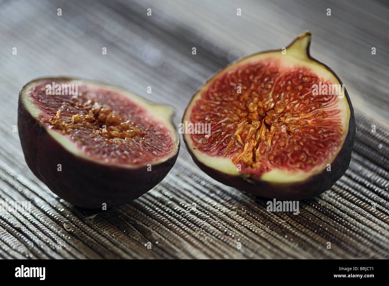 Black lines fig hi-res stock photography and images - Alamy