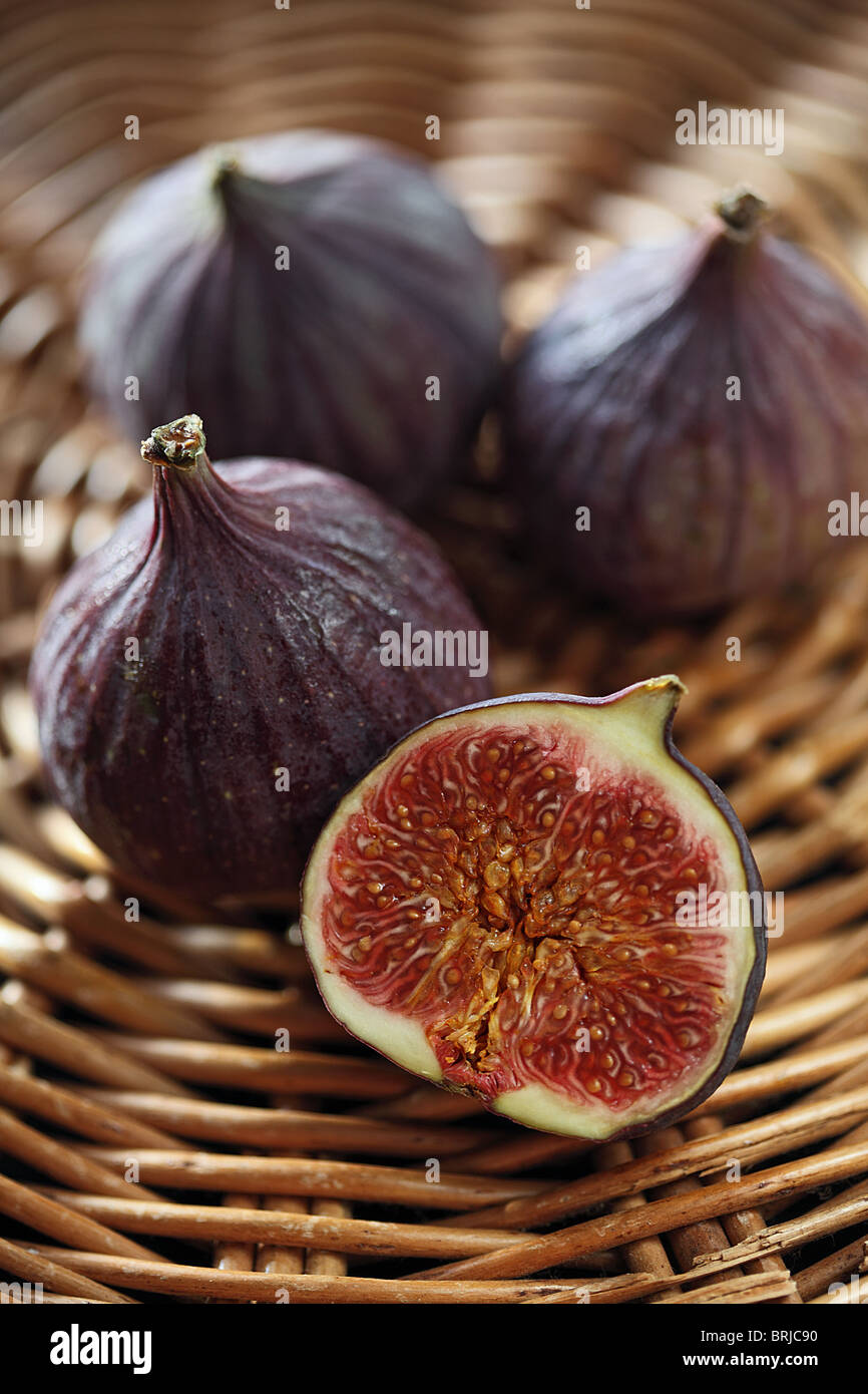 Fresh ripe fig Stock Photo - Alamy