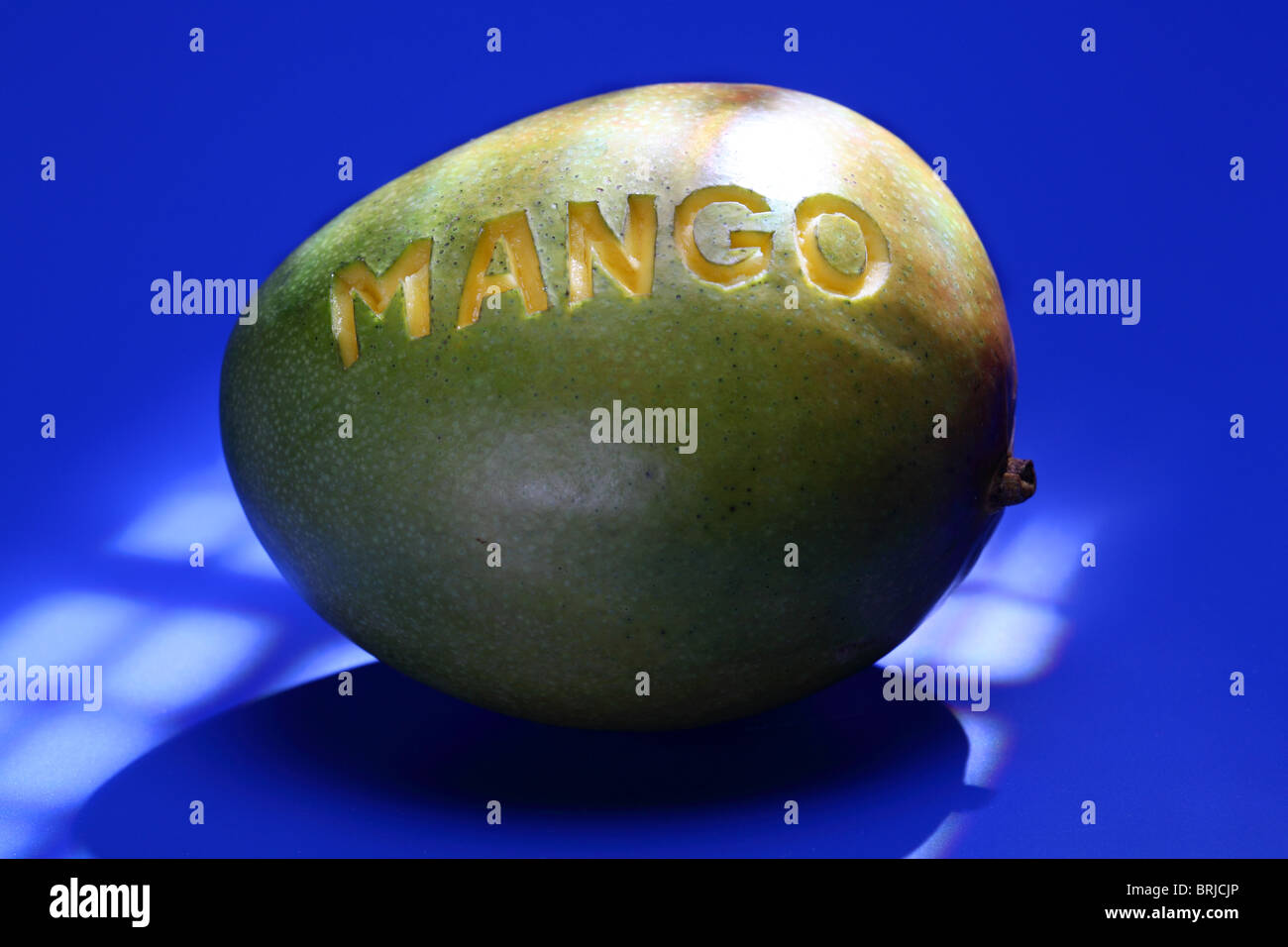 Mango carving hi-res stock photography and images - Alamy