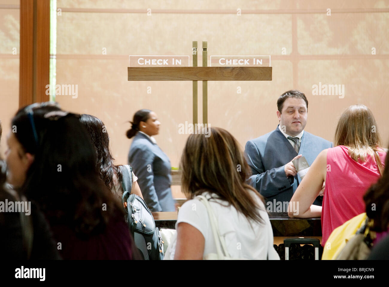 Busy hotel reception hi-res stock photography and images - Alamy