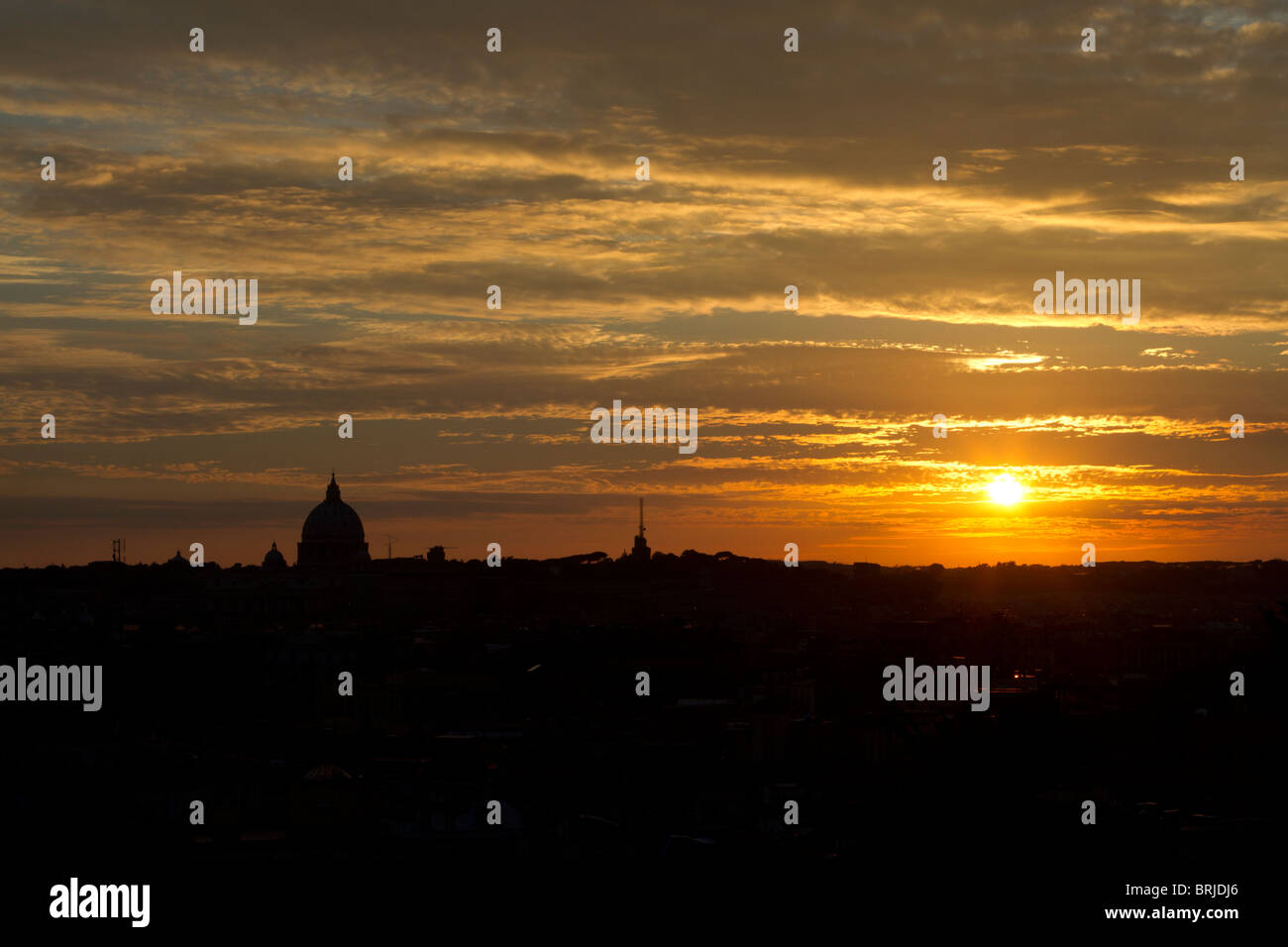 Sunset city europe hi-res stock photography and images - Alamy