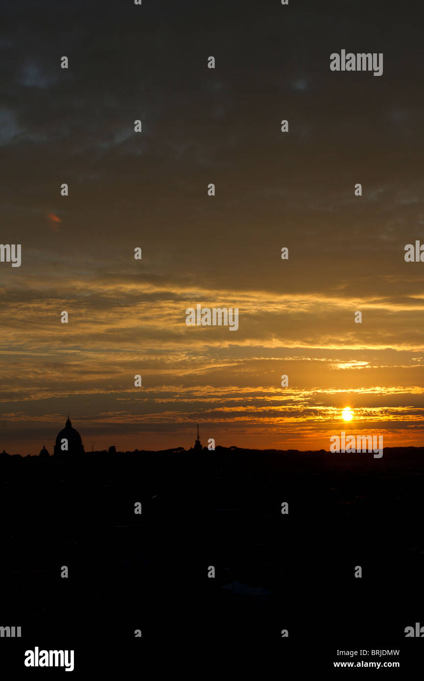 Sunset city europe hi-res stock photography and images - Alamy