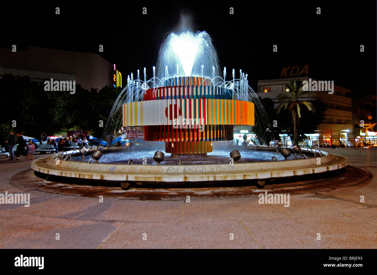 A night shot of Agam’s fountain at Dizengoff Circle, Tel Aviv, Israel ...