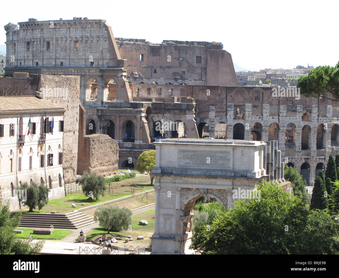 Arch titus coliseum rome hi-res stock photography and images - Alamy