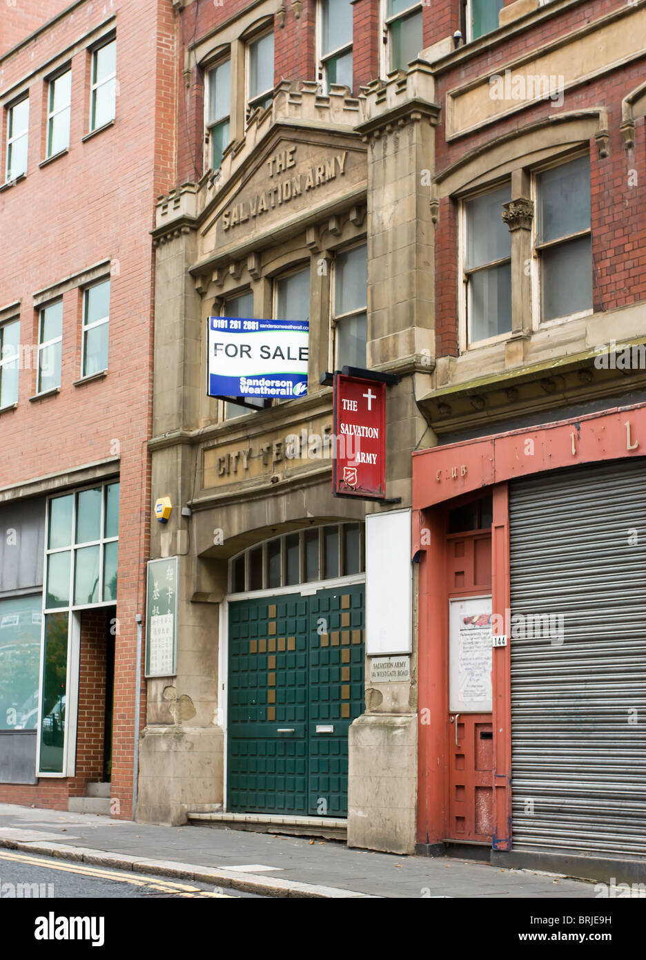 Old salvation army building hi-res stock photography and images - Alamy