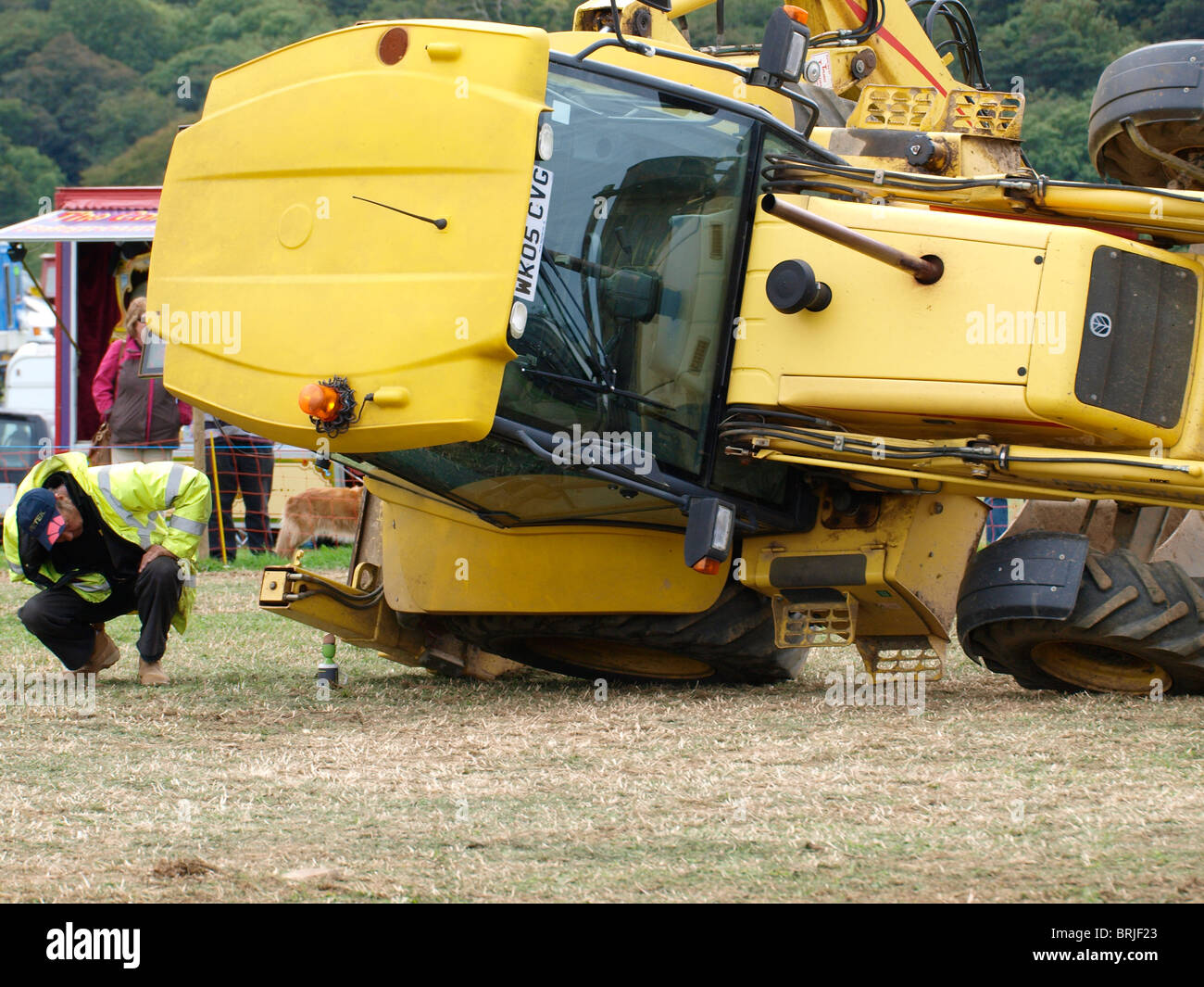Jcb mechanical digger hi-res stock photography and images - Alamy