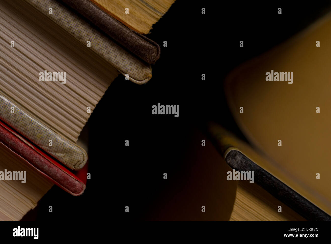 Cover pages hi-res stock photography and images - Alamy