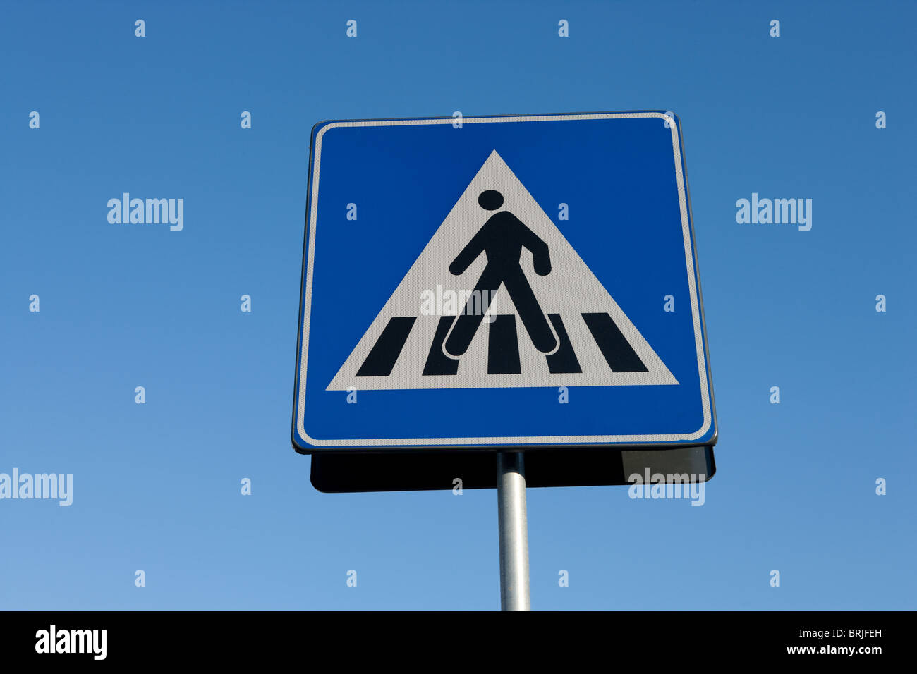 Road signage hi-res stock photography and images - Alamy