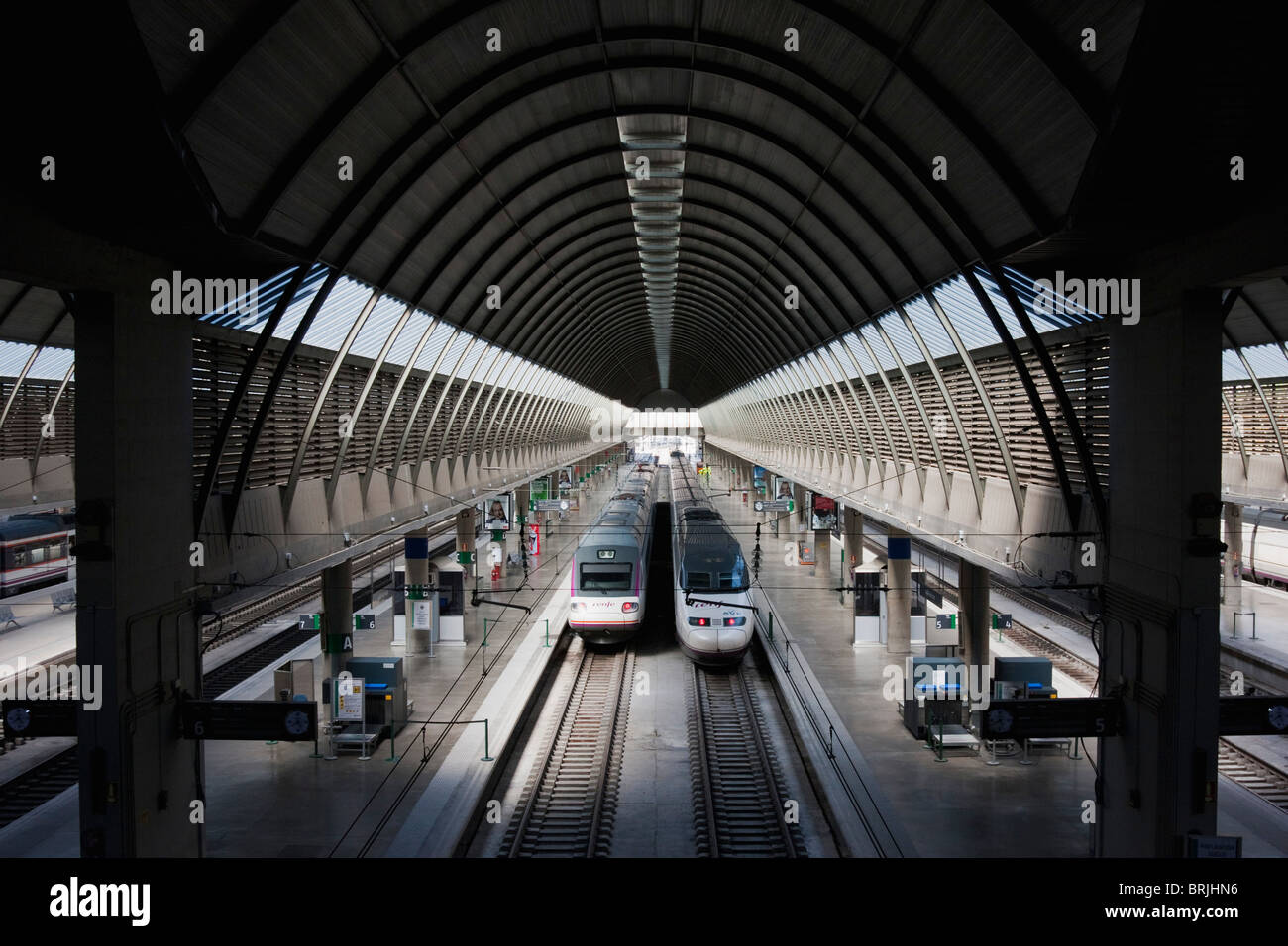 Ave high speed trains hi-res stock photography and images - Alamy