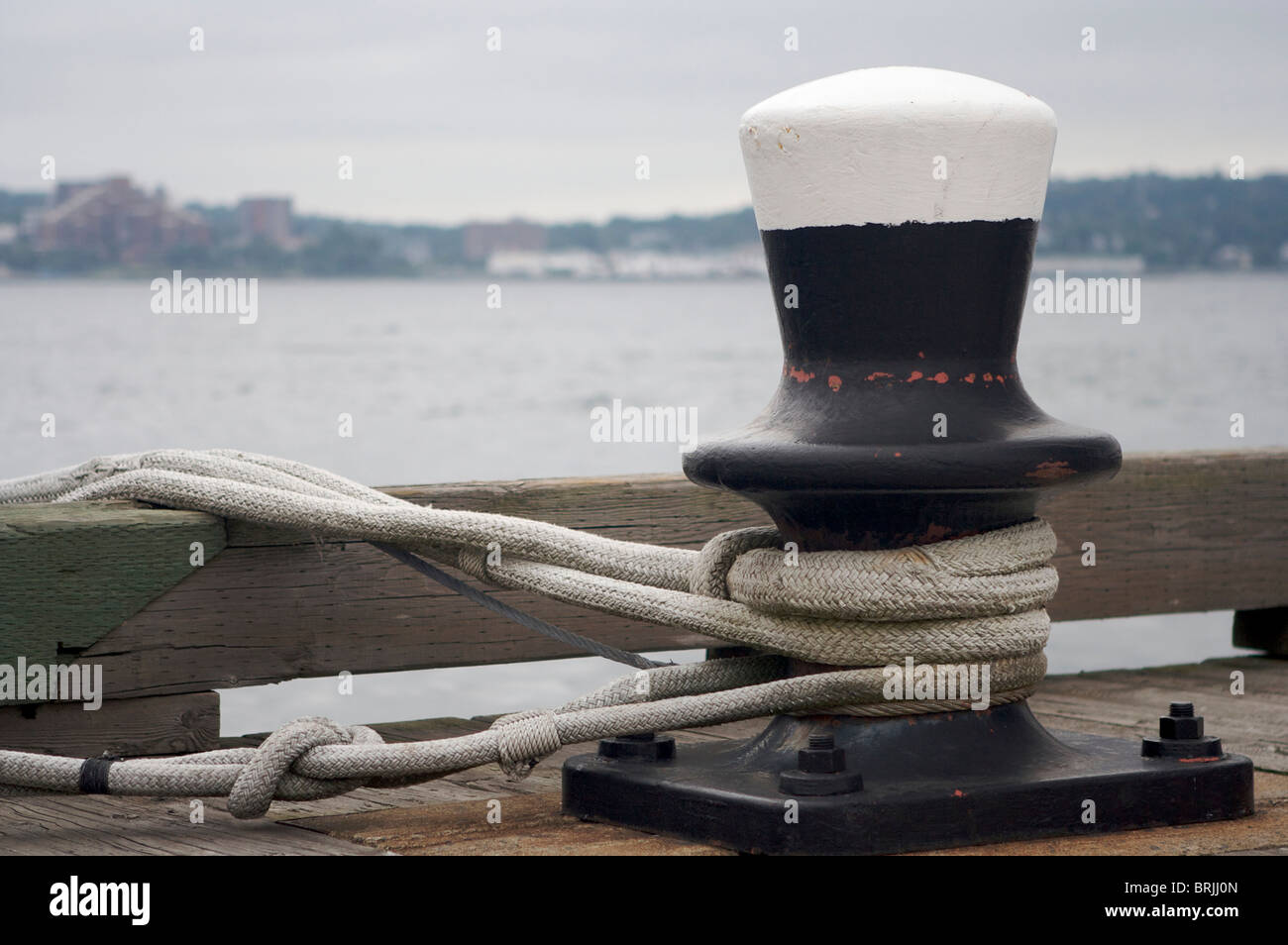 Mooring on dock Stock Photo - Alamy