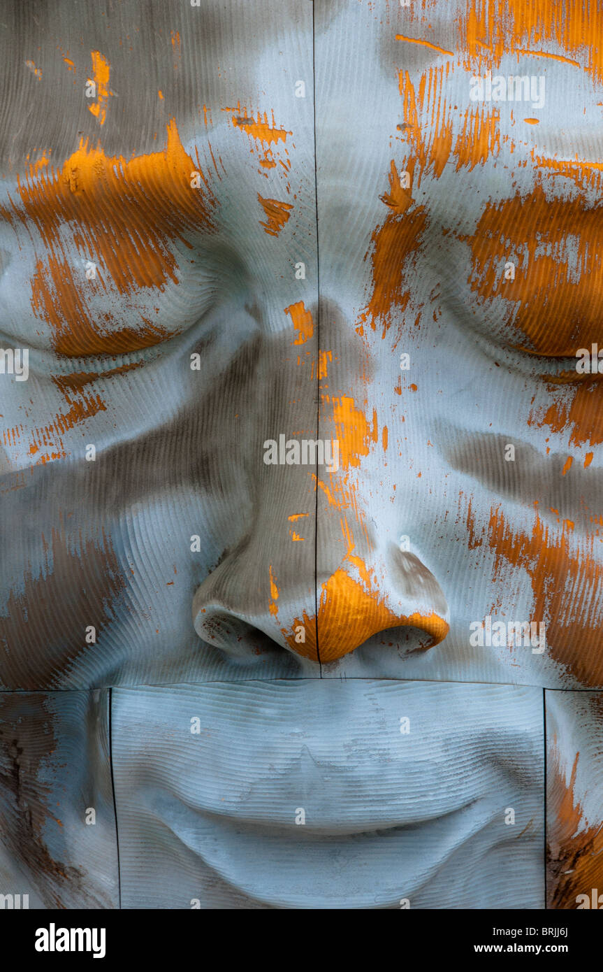 Metal sculpture face hi-res stock photography and images - Alamy