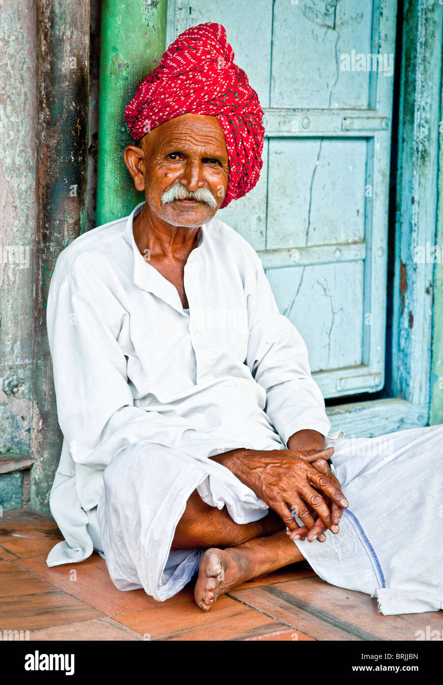 An iconic portrait if an Indian man in Rajasthan Stock Photo - Alamy
