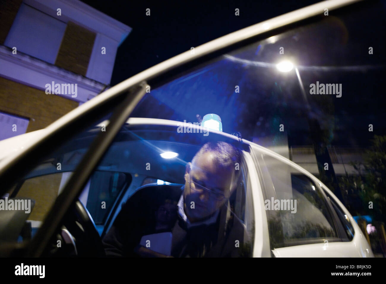 Flashing doctor hi-res stock photography and images - Alamy