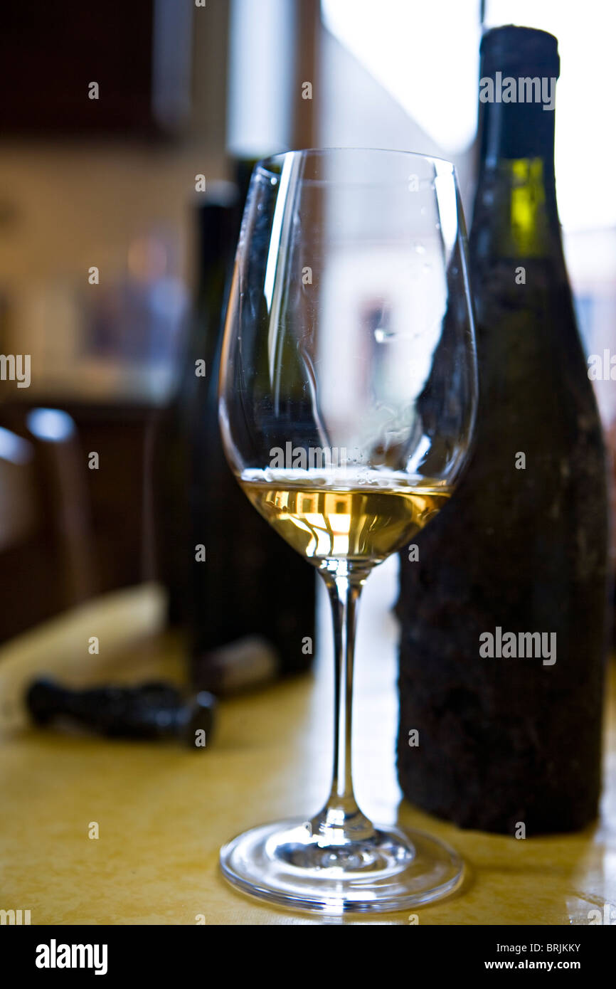 Glass of white wine Stock Photo - Alamy