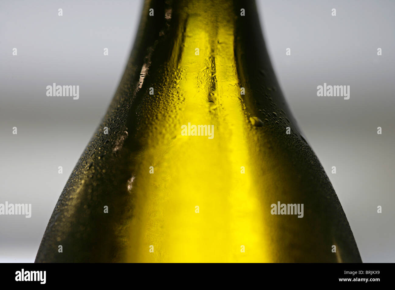 Shoulder, neck of wine bottle, close-up Stock Photo - Alamy
