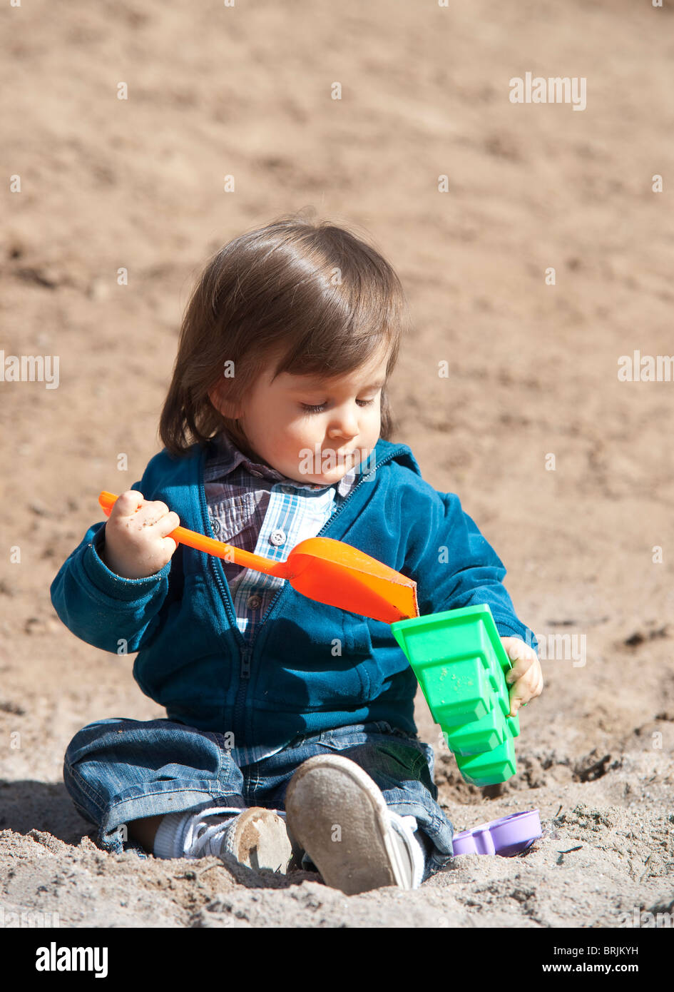 Little babies at the sand hi-res stock photography and images - Alamy