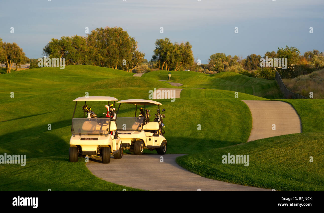 Golf cart pathway hi-res stock photography and images - Alamy