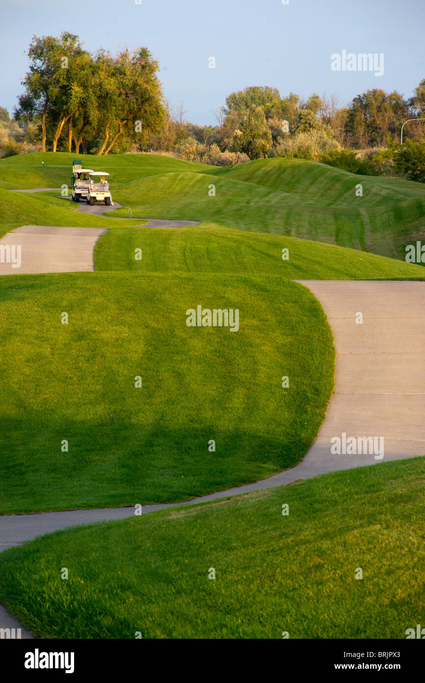 Golf cart pathway hi-res stock photography and images - Alamy