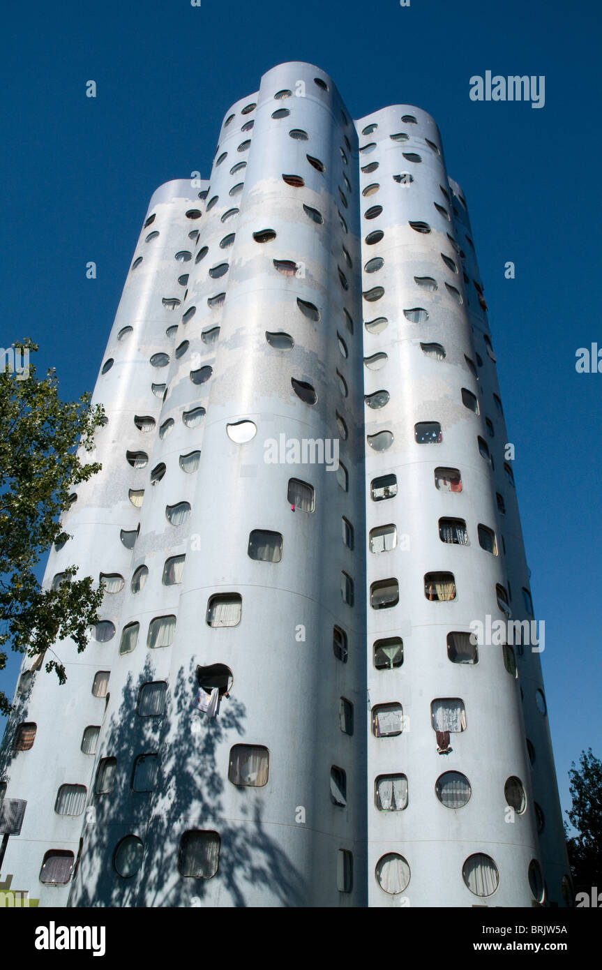Aillaud's Towers in Nanterre - La Défense, near Paris : Seventies (70's ...