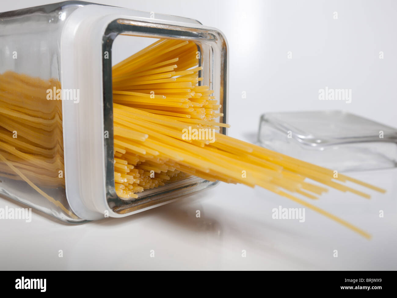 Spaghetti in a glass jar Stock Photo - Alamy