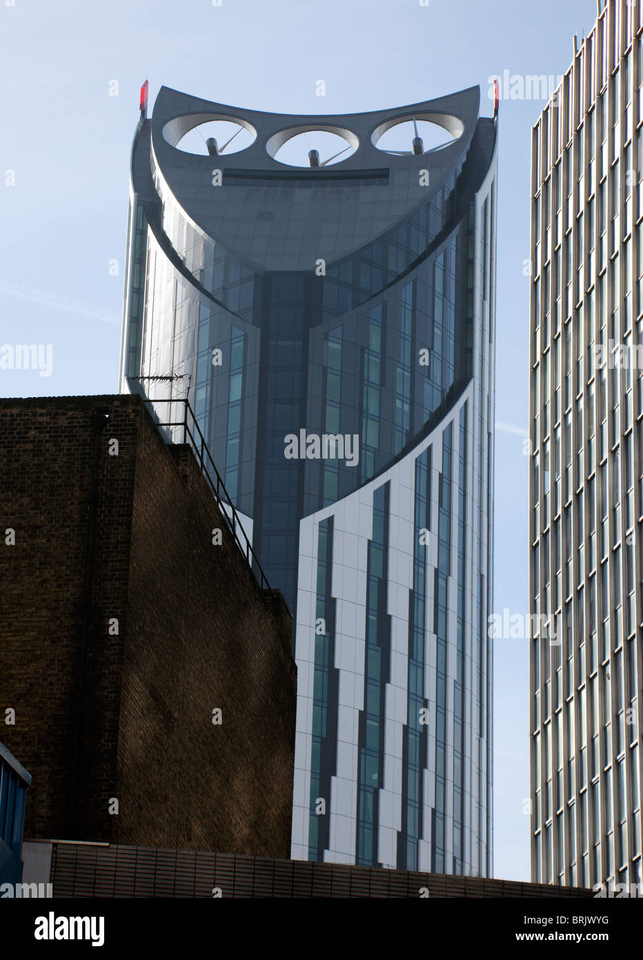 Wind turbines built into top of 150m Strata tower, Elephant and Castle ...