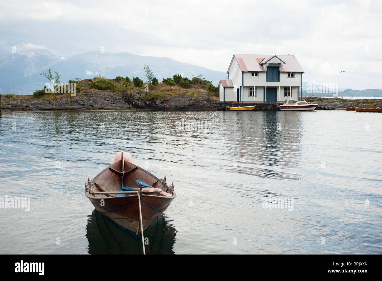 Trading boat hi-res stock photography and images - Alamy