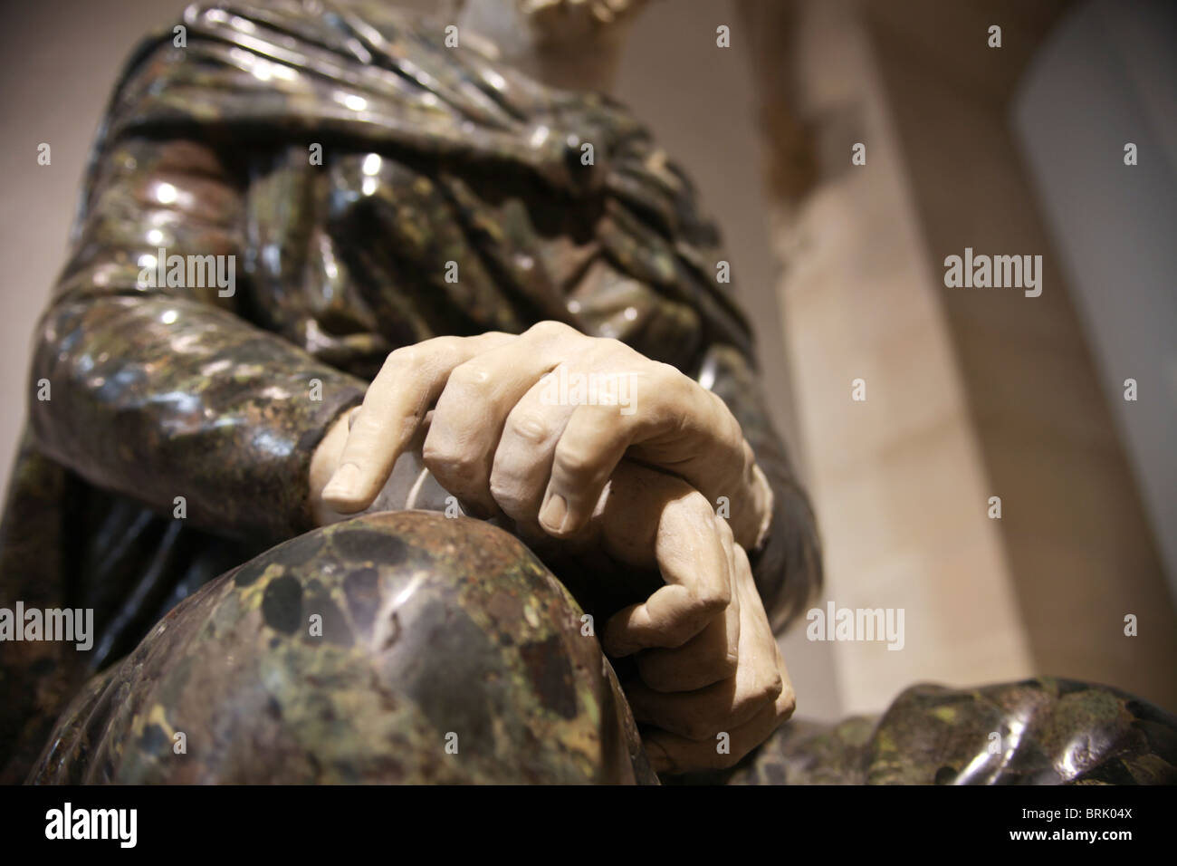 Marble angle statue hi-res stock photography and images - Alamy