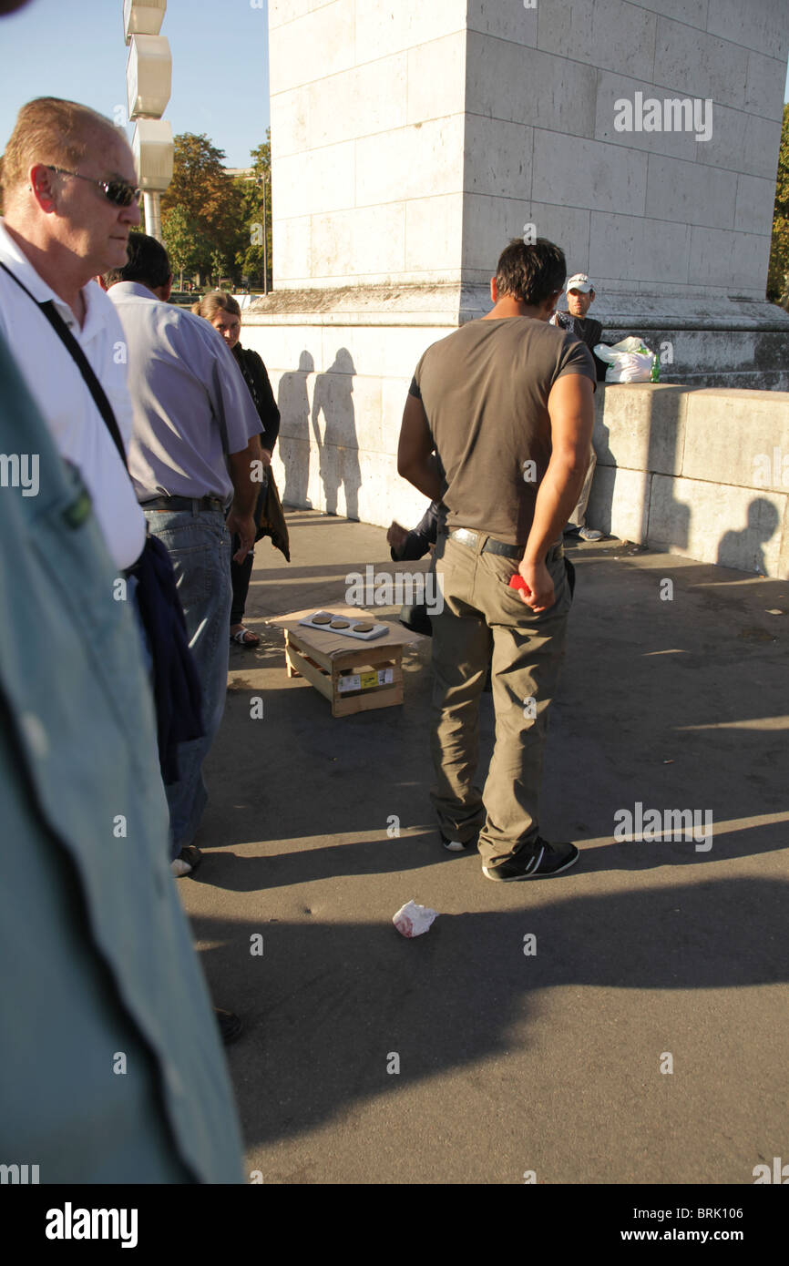 Game of shells hi-res stock photography and images - Alamy