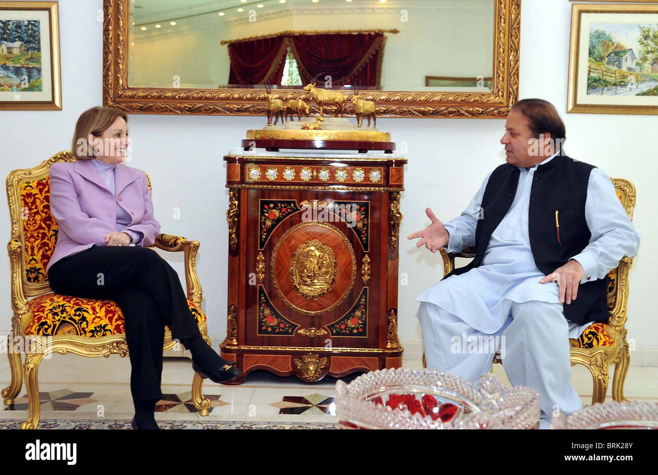 Muslim League- N Chief, Nawaz Sharif in farewell meeting with US ...