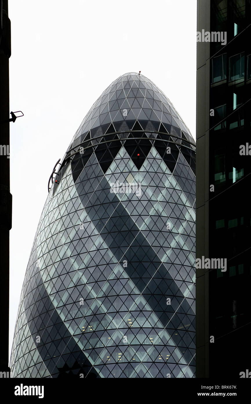 Close-up of the Gherkin in the City of London Stock Photo - Alamy