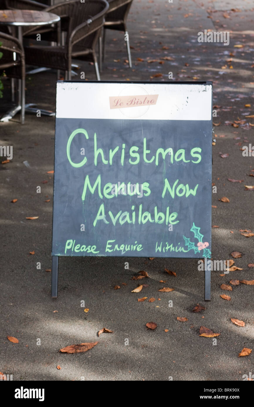 Sign advertising Christmas Menus Stock Photo - Alamy