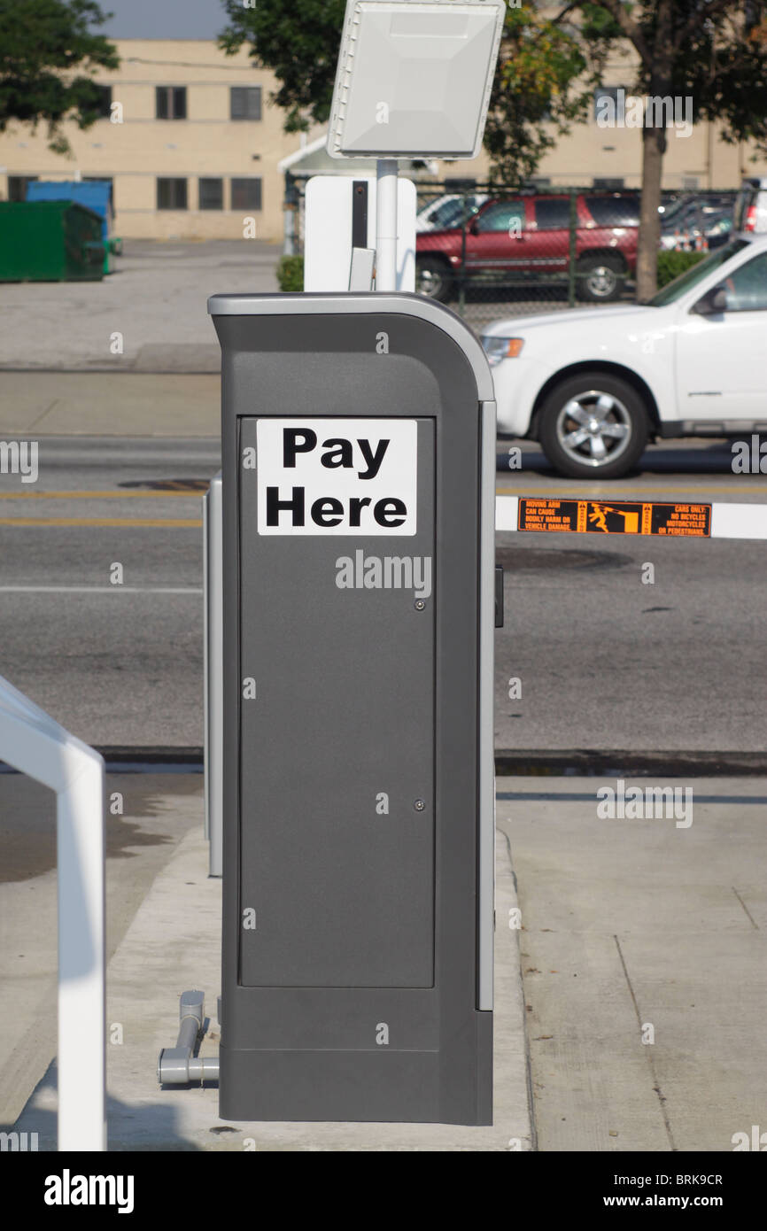 Pay booth hi-res stock photography and images - Alamy