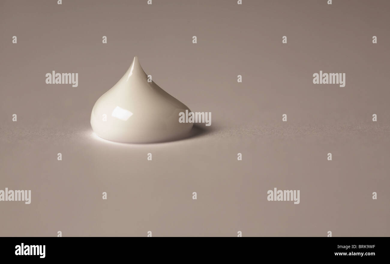 Beauty cream dollop white hi-res stock photography and images - Alamy