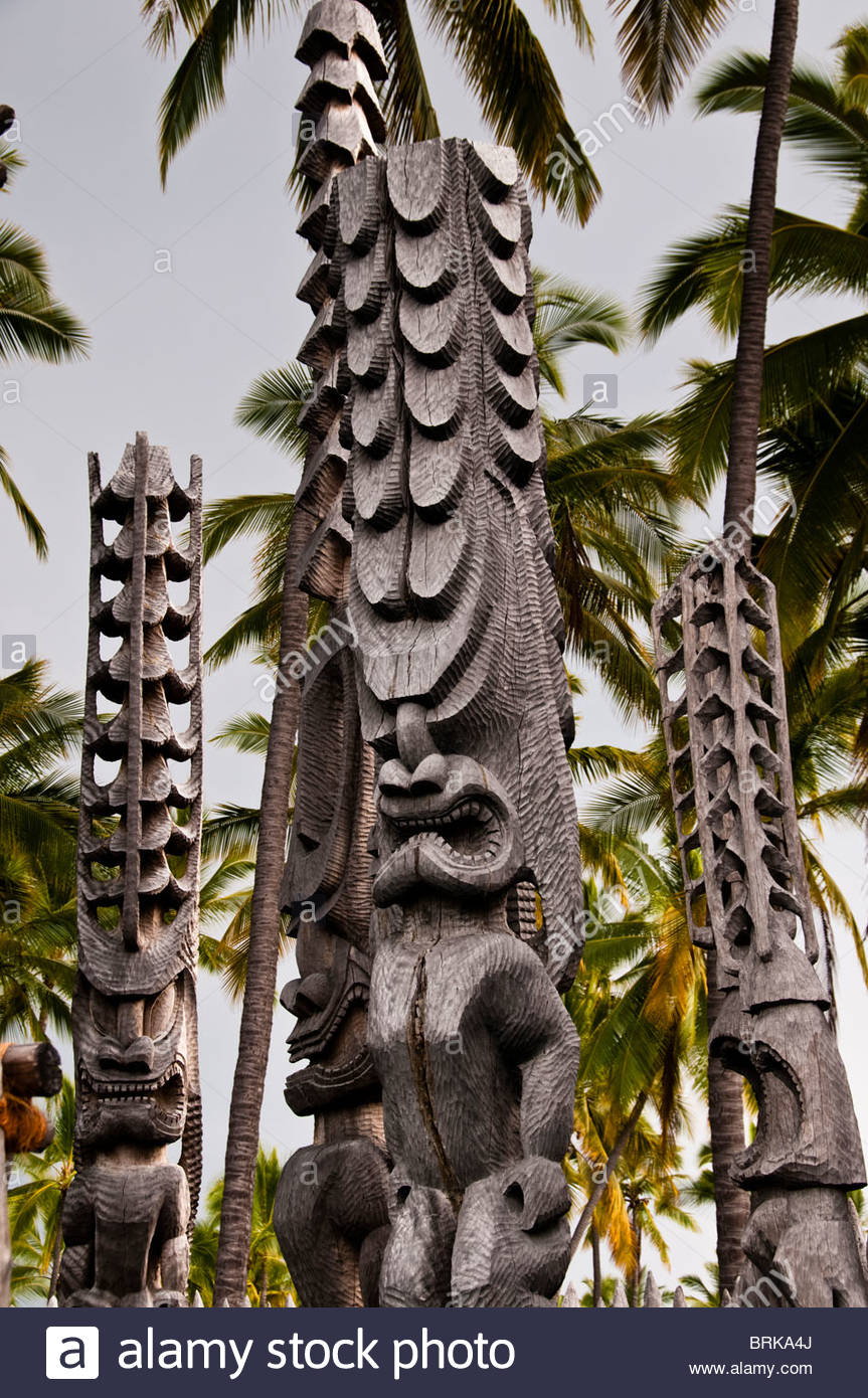 Tiki Hawaiian Culture Statue In High Resolution Stock Photography and ...