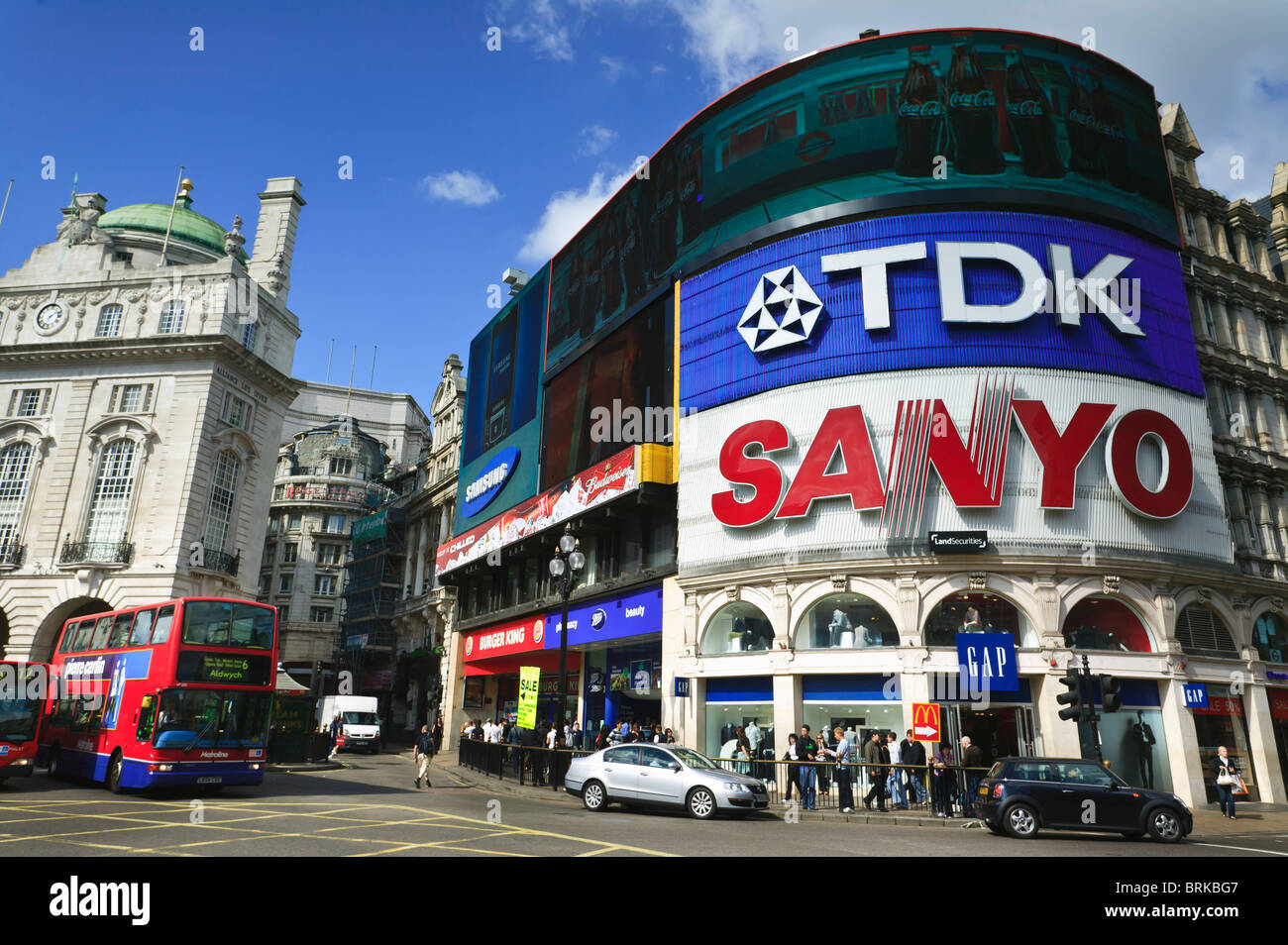 Double deck red bus piccadilly hi-res stock photography and images - Alamy