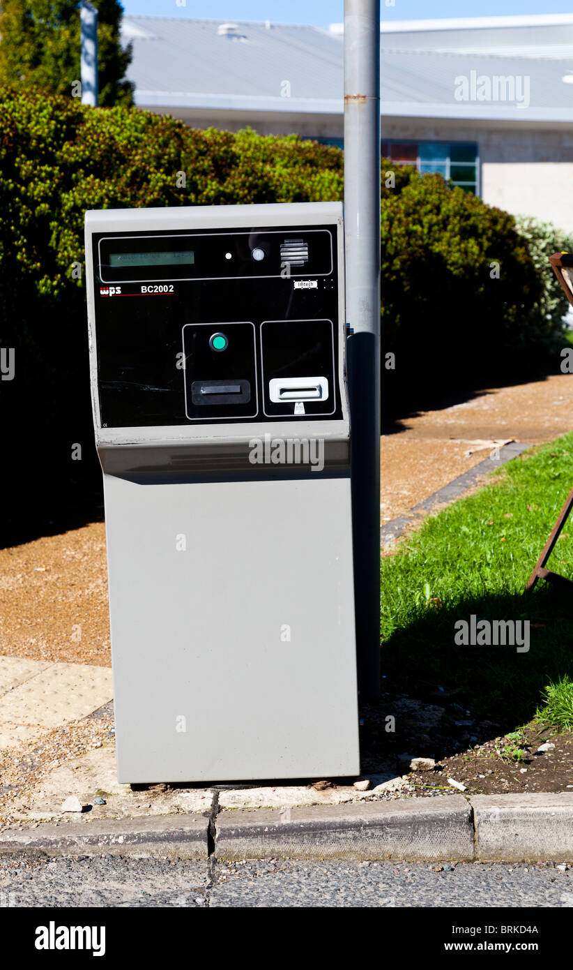 Issuing Stock Photos & Issuing Stock Images - Alamy