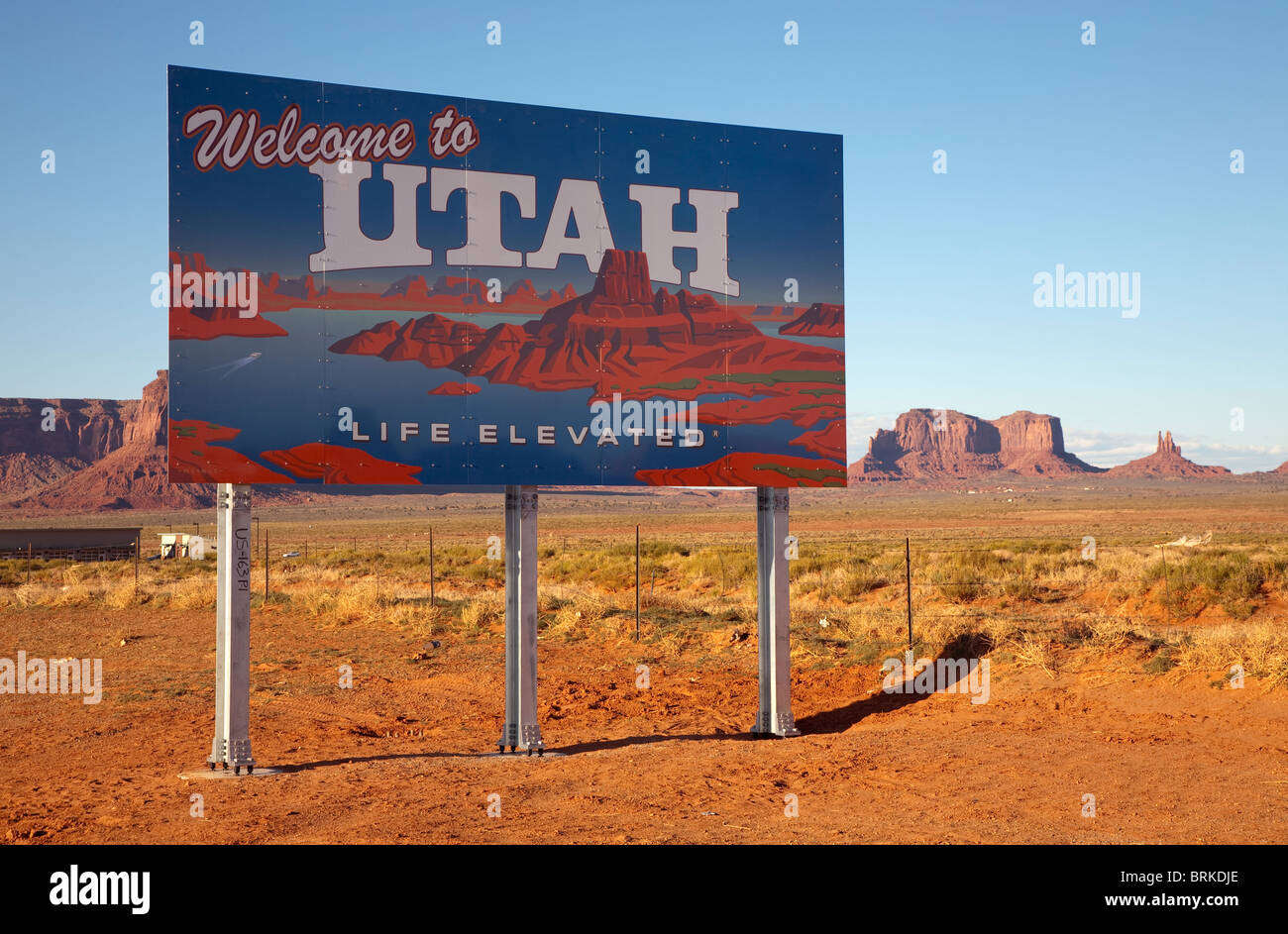 Welcome utah sign monument valley hi-res stock photography and images ...