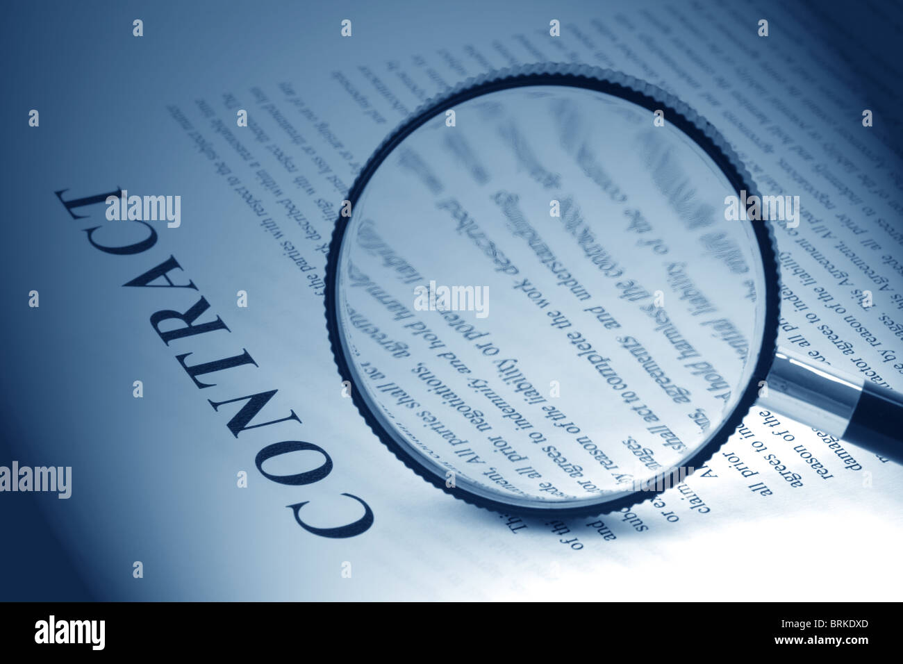 Magnifying glass document hi-res stock photography and images - Alamy
