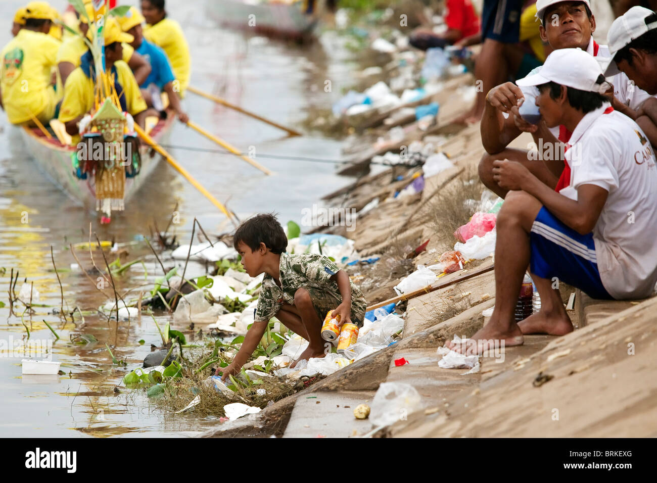 People at Water Festival, Phnom Penh, Cambodia Stock Photo - Alamy