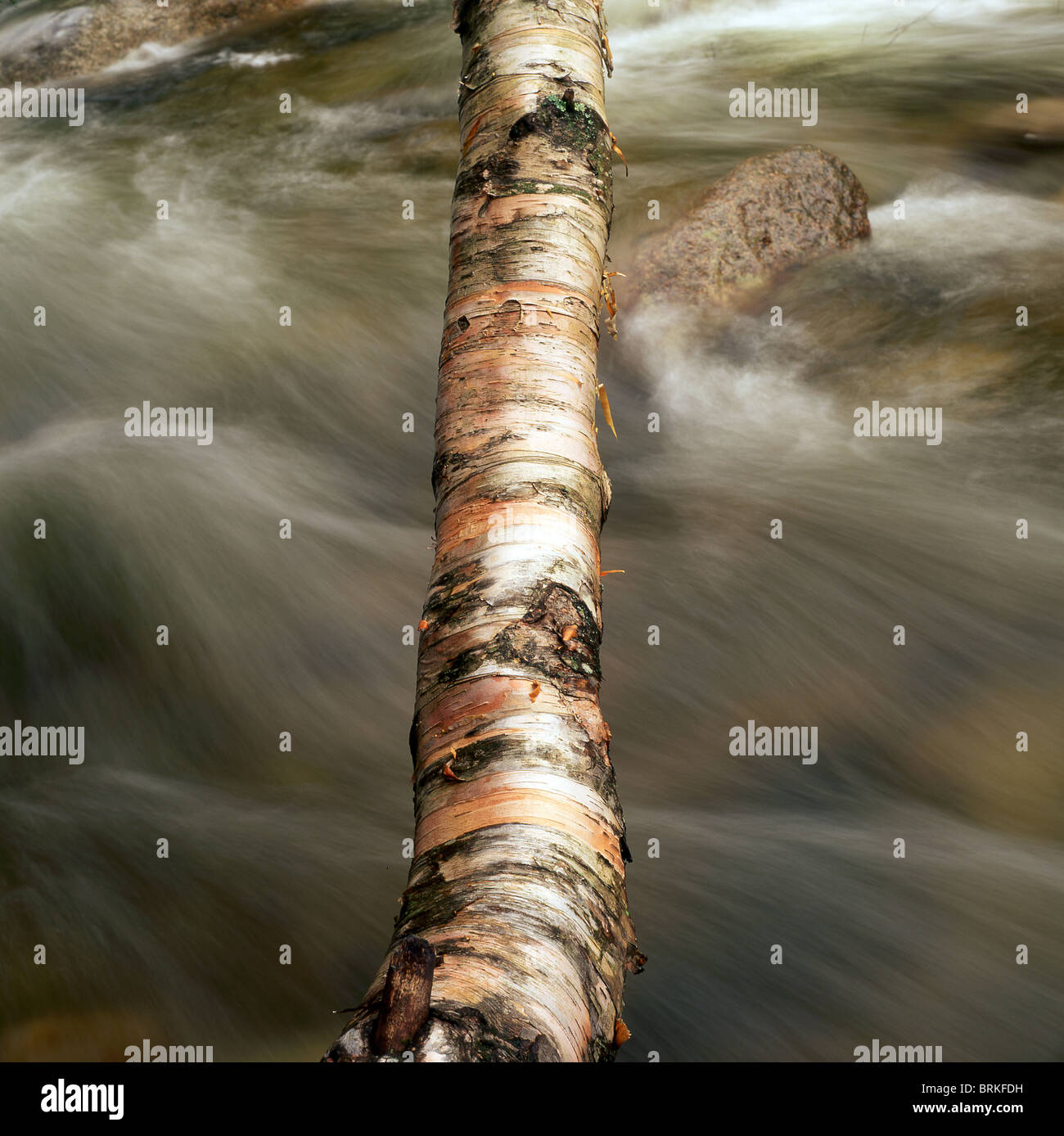 River running across rocks hi-res stock photography and images - Alamy