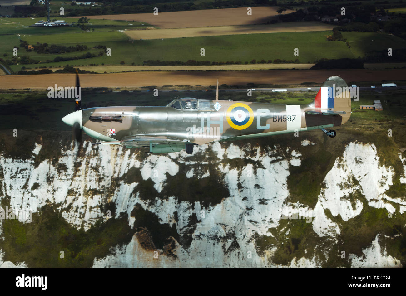 Dover cliffs spitfire hi-res stock photography and images - Alamy