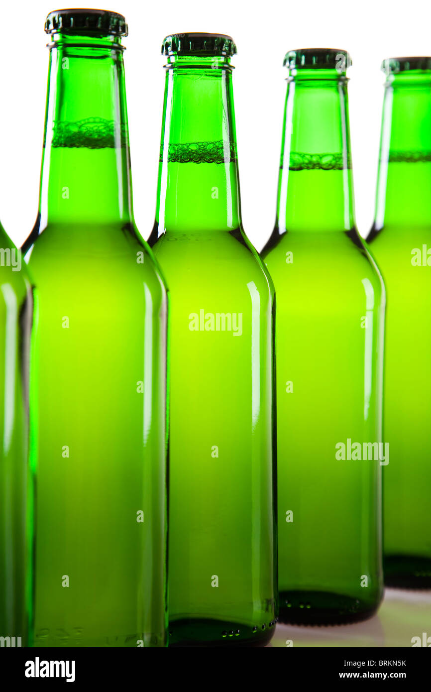 Green bottle of beer Stock Photo - Alamy